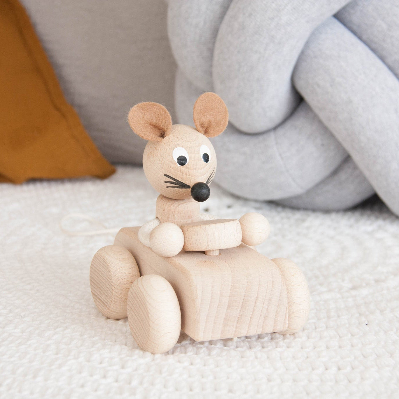 Wooden Pull Along Toy Mouse with Car - Happy Go Ducky